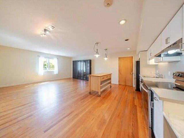 condo with 2 bedroom, Northampton MA ES105191093