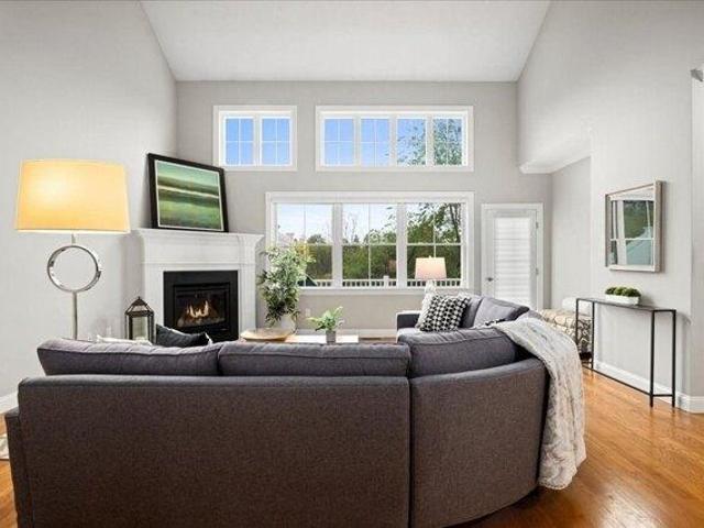 condo with 2 bedroom, Northborough MA DLS102565246