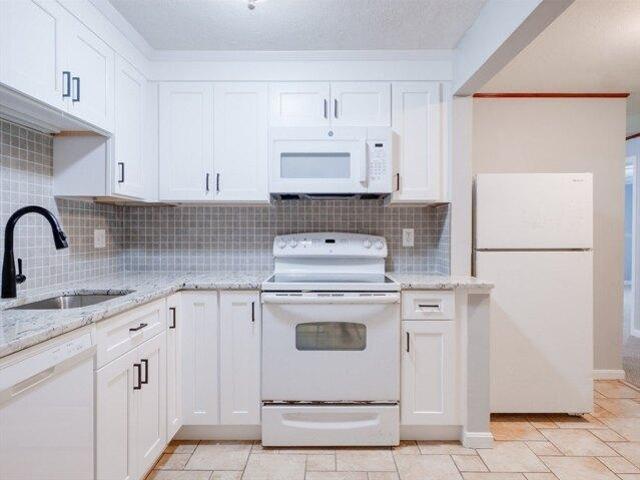 condo with 2 bedroom, Northborough MA DS102062169