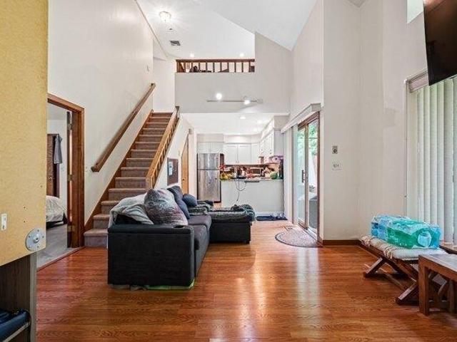condo with 2 bedroom, Northborough MA DS104375694