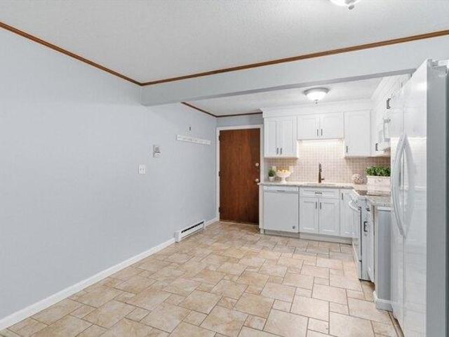 condo with 2 bedroom, Northborough MA ES103442158