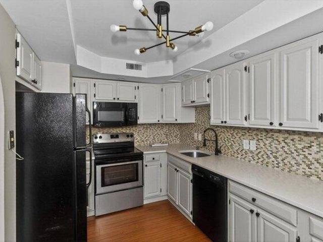 condo with 2 bedroom, Northborough MA ES103931665