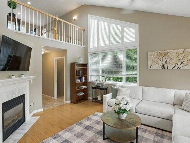 condo with 2 bedroom, Northborough MA ES103159956
