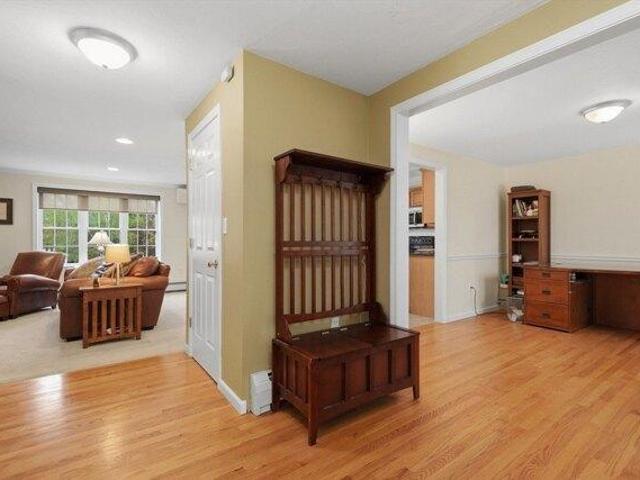 condo with 2 bedroom, Northborough MA ES103162165