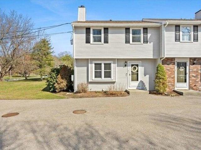 condo with 2 bedroom, Norton MA DS102479097