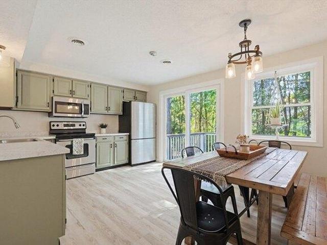condo with 2 bedroom, Norton MA ES103249011