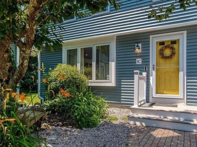 condo with 2 bedroom, Norton MA ES104114863