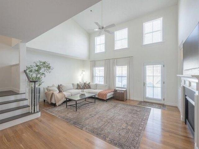 condo with 2 bedroom, Norton MA ES105108866
