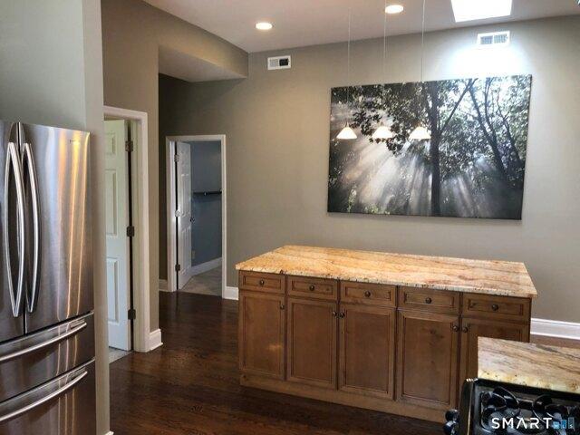 condo with 2 bedroom, Norwalk CT DLS102284301