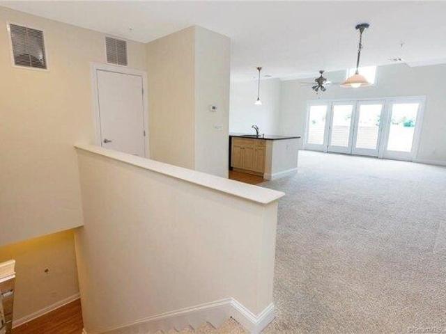 condo with 2 bedroom, Norwalk CT ES104834360