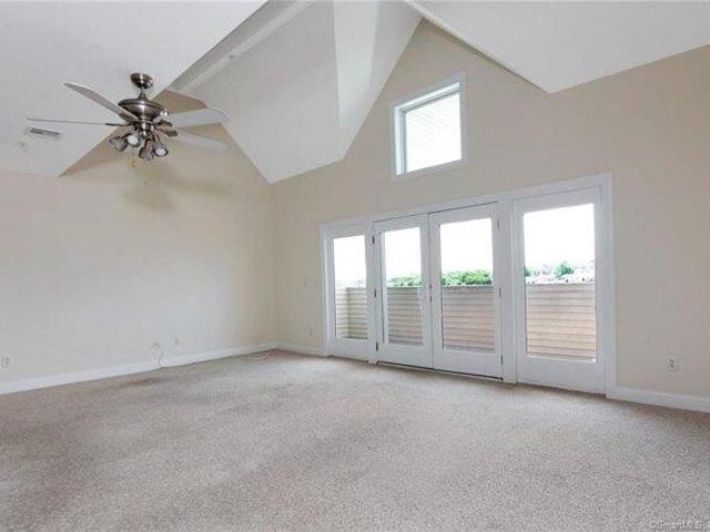 condo with 2 bedroom, Norwalk CT ES104920979