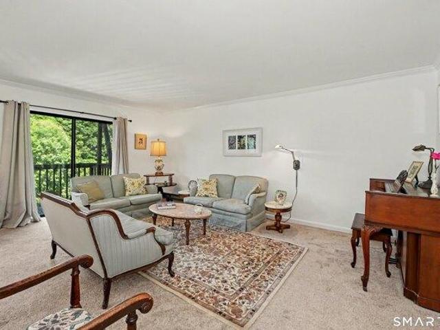 condo with 2 bedroom, Norwalk CT ES105123971