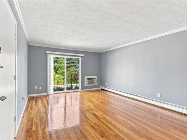 condo with 2 bedroom, Norwood MA ES105061310