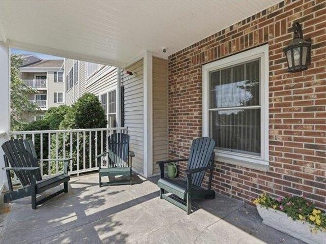 condo with 2 bedroom, Norwood MA ES105126271