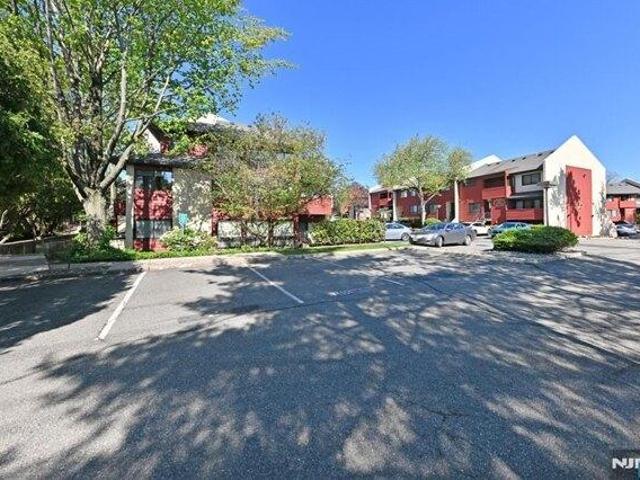condo with 2 bedroom, Nutley NJ DS102258054
