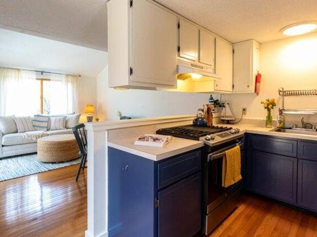 condo with 2 bedroom, Oak Bluffs MA ES104607571