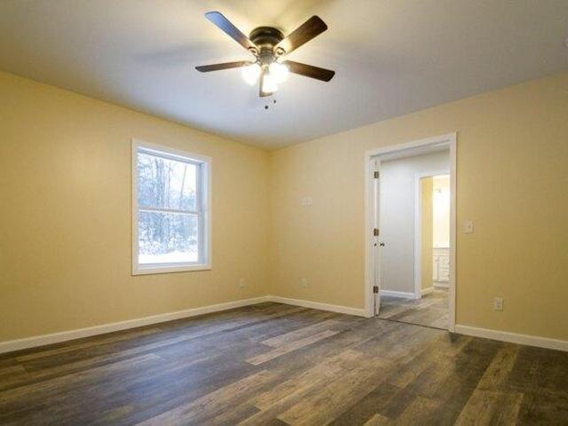 condo with 2 bedroom, Oakland ME ES105159045