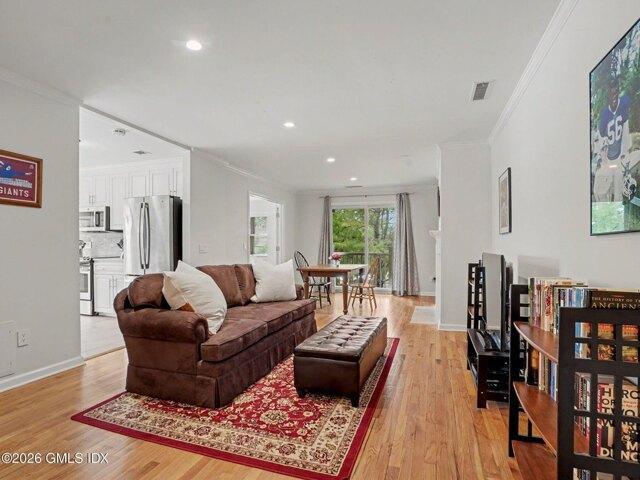 condo with 2 bedroom, Old Greenwich CT ES105157247