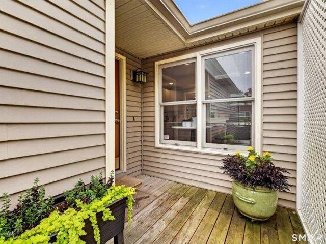 condo with 2 bedroom, Old Saybrook CT ES104946938