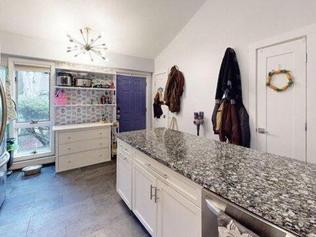 condo with 2 bedroom, Orono ME ES103159908