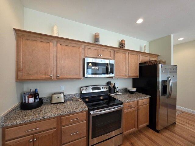 condo with 2 bedroom, Orono ME ES103619247