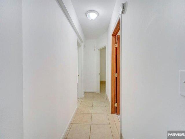condo with 2 bedroom, Orange NJ ES105123287