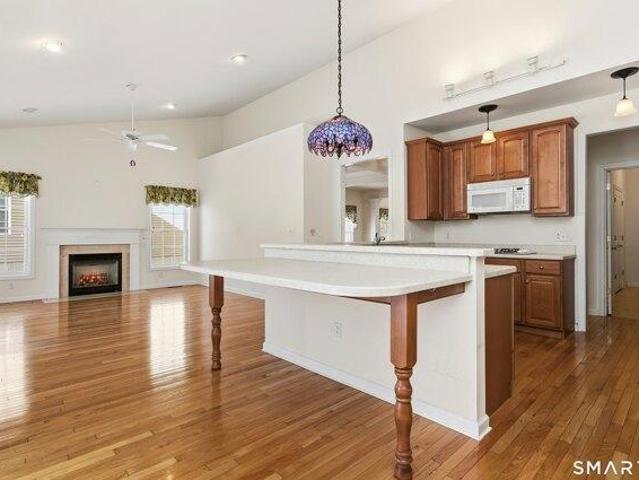 condo with 2 bedroom, Oxford CT DS102155634