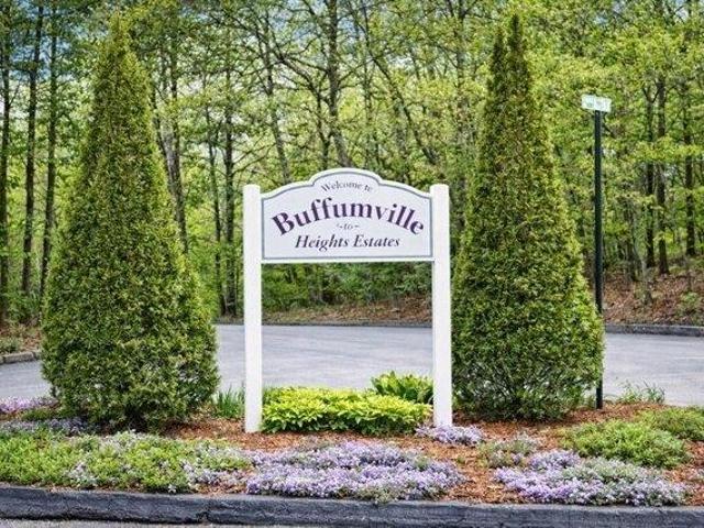 condo with 2 bedroom, Oxford MA DLS102922400