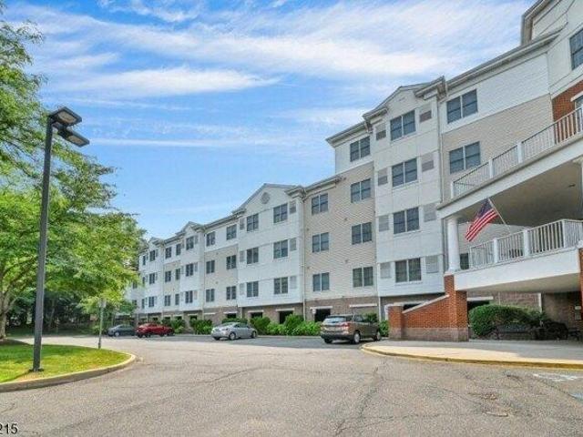 condo with 2 bedroom, Paramus NJ DS104410497