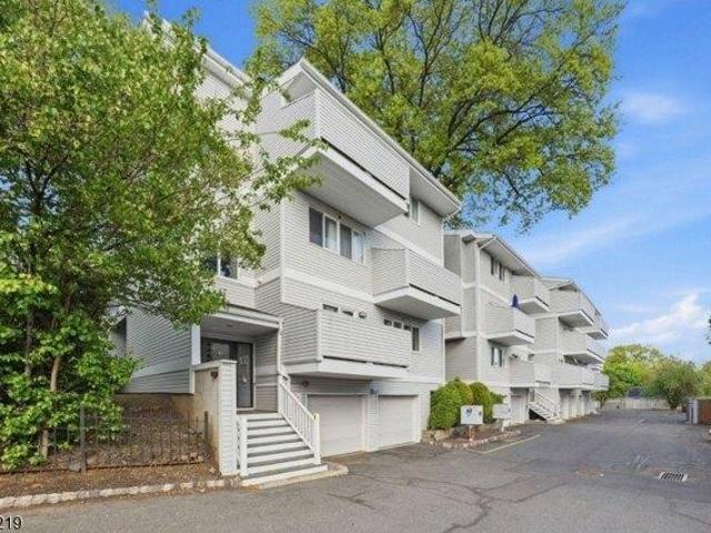 condo with 2 bedroom, Passaic NJ DS104444023