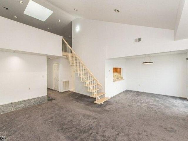 condo with 2 bedroom, Paterson NJ DLS101858265