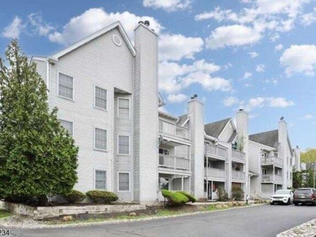 condo with 2 bedroom, Paterson NJ DLS102256845