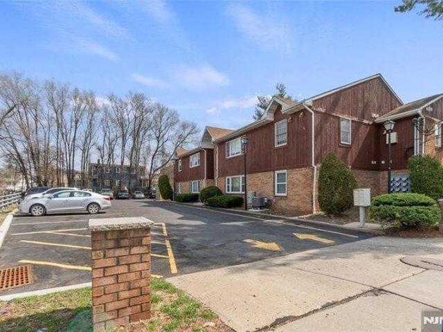 condo with 2 bedroom, Paterson NJ DS102762550