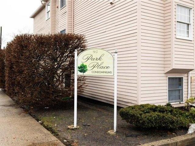 condo with 2 bedroom, Pawtucket RI DS102120997