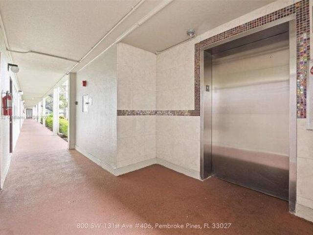 condo with 2 bedroom, Pembroke Pines FL DS92283535
