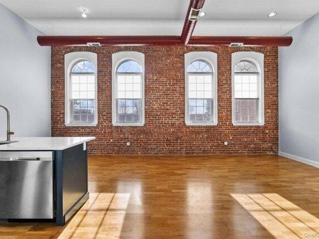 condo with 2 bedroom, Peekskill NY DS102280241