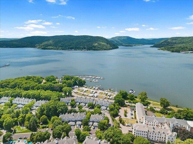 condo with 2 bedroom, Peekskill NY ES103605343