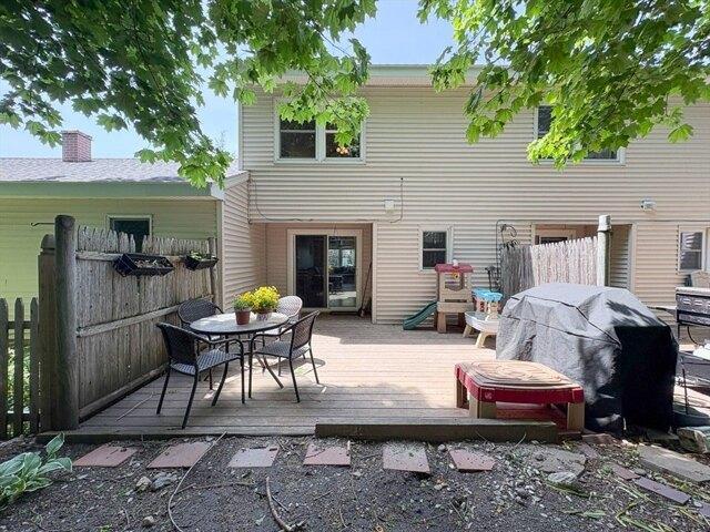 condo with 2 bedroom, Pepperell MA DLS102959098
