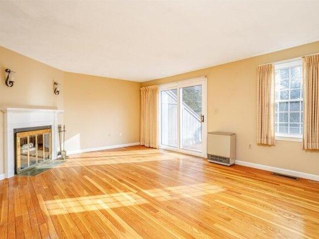 condo with 2 bedroom, Peterborough NH DS102583510