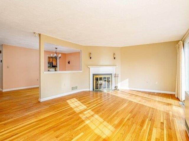 condo with 2 bedroom, Peterborough NH DS102000286
