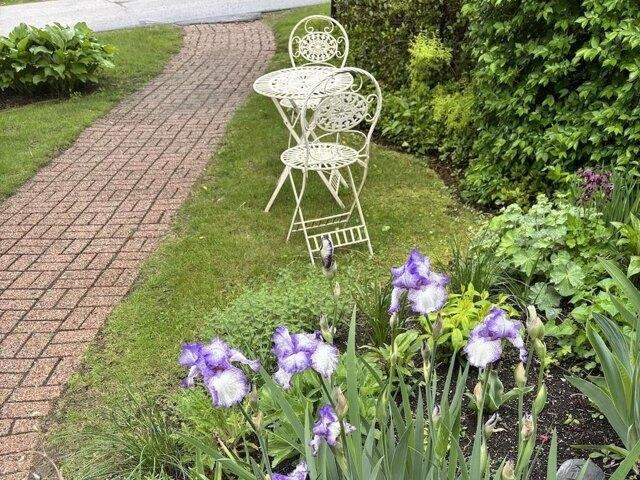 condo with 2 bedroom, Peterborough NH ES103223044