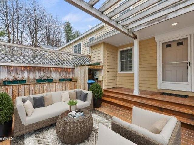 condo with 2 bedroom, Pittsfield MA DS102475346