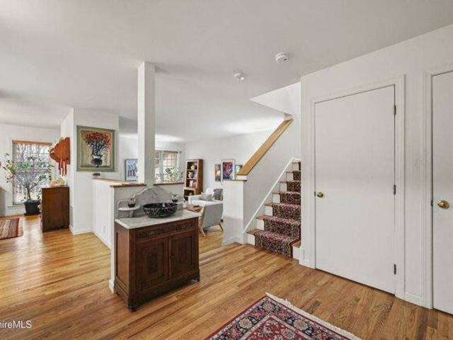 condo with 2 bedroom, Pittsfield MA ES104608413