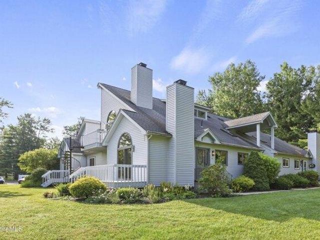 condo with 2 bedroom, Pittsfield MA ES104811433