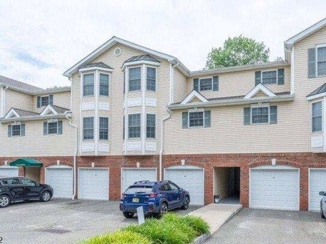 condo with 2 bedroom, Pompton Lakes NJ ES105140322