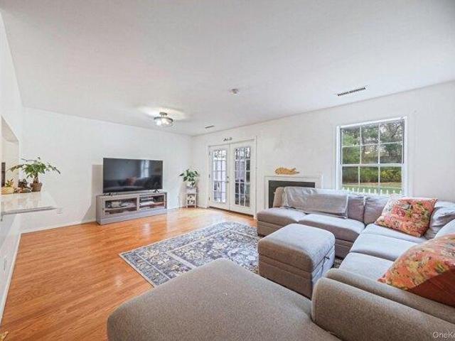 condo with 2 bedroom, Port Jefferson NY ES103601734
