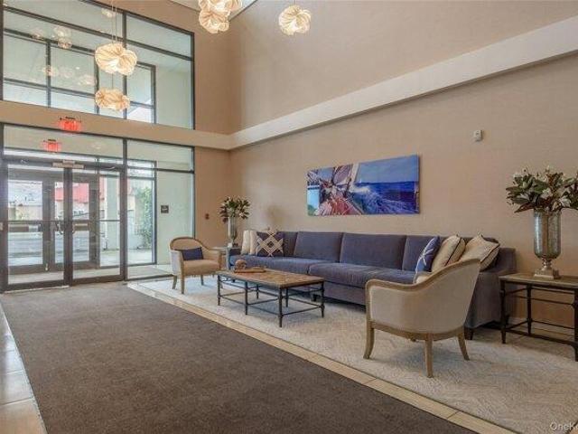 condo with 2 bedroom, Port Washington NY DS103622942
