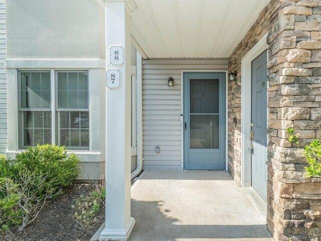 condo with 2 bedroom, Port Washington NY ES103621691