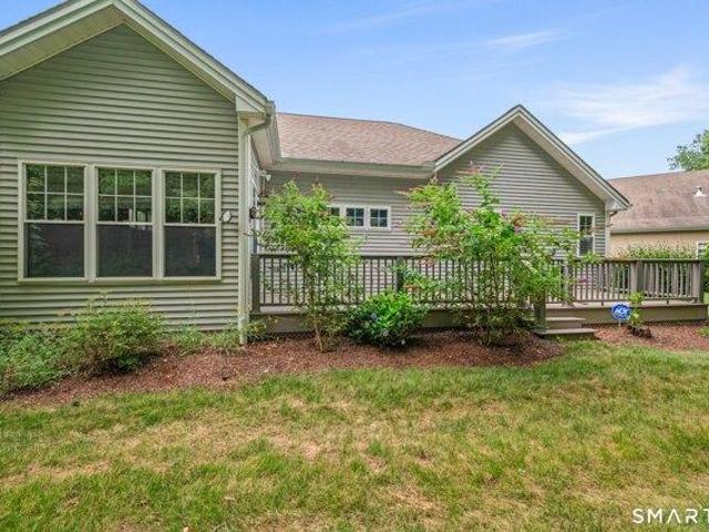 condo with 2 bedroom, Portland CT ES104835773