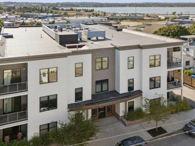 condo with 2 bedroom, Portland ME DS102153856